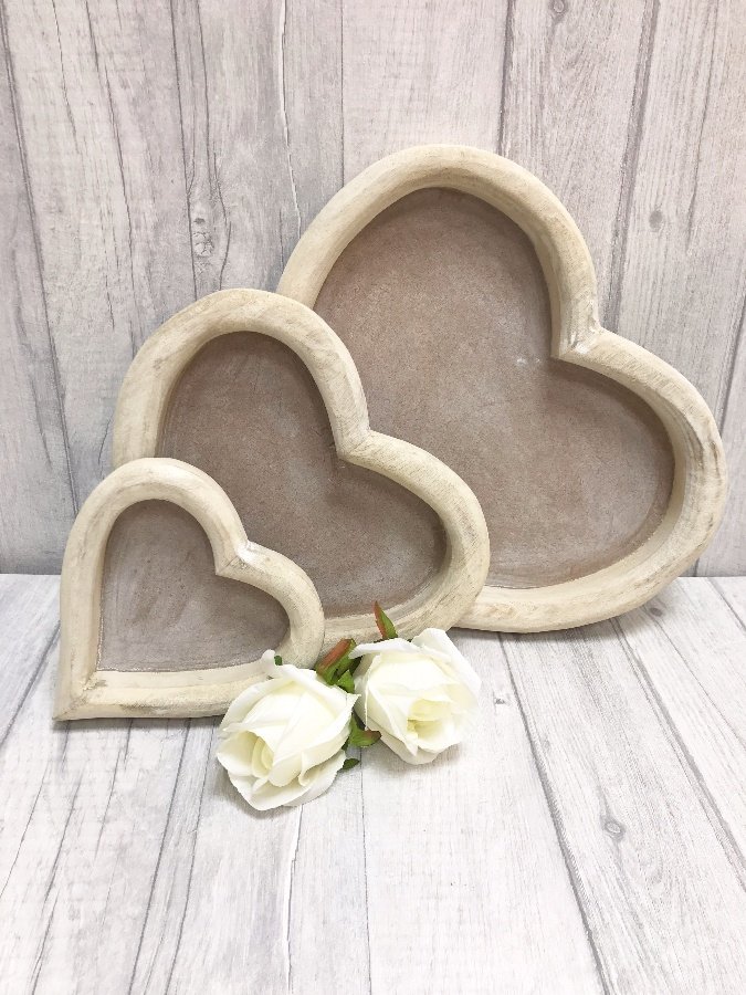 KI5870 / Set of 3 Wooden Heart Trays | 19516 | Homeware / Storage ...