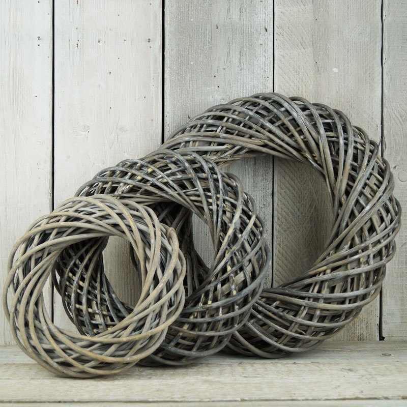 Round Woven Wicker Wreath 50cm | 37484 | Christmas / Wreaths and ...