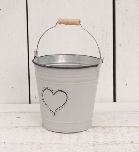 Medium Grey-wash Zinc Heart Bucket | 37508 | Interior Decor / Storage ...