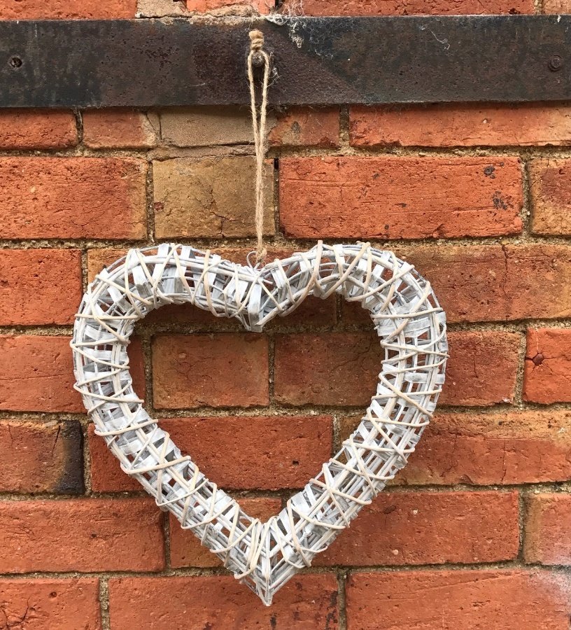 Willow Heart Wreath, Medium | 37529 | Christmas / Wreaths and Garlands ...