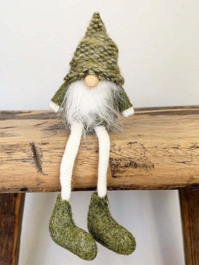 Sitting Knitted Gonk - Green | 44077 | Christmas / Ornaments | Rosefields