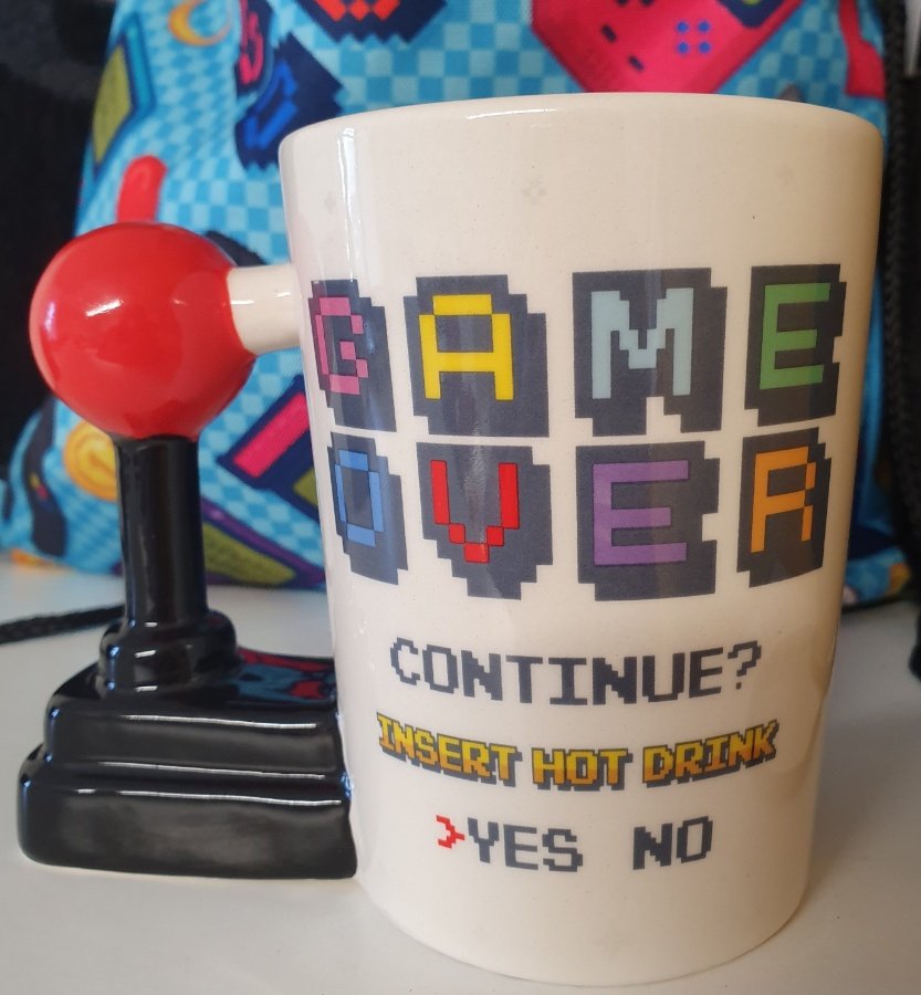 Retro Arcade Mug | 44631 | Kitchen & Table / Mugs & Cups | Rosefields