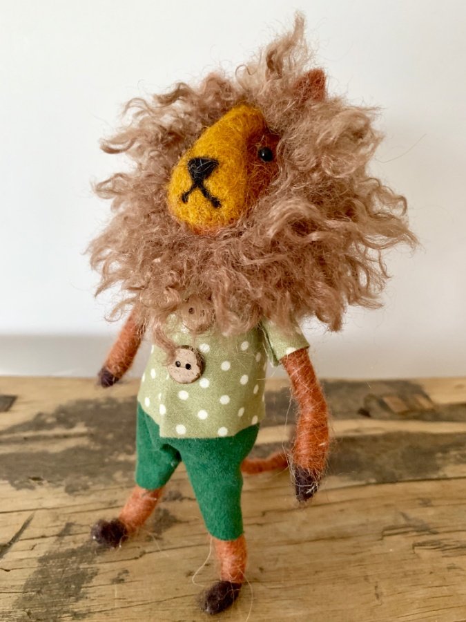 Lion Felt Figure, 15cm | 46945 | Interior Decor / Home Accessories ...