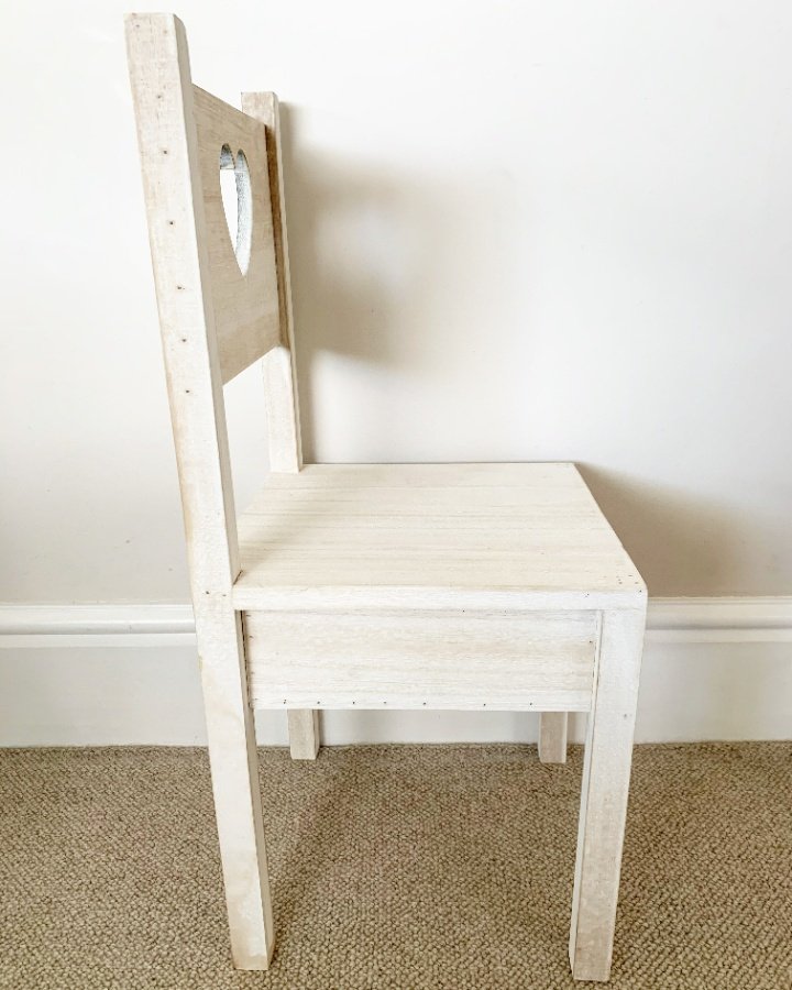 White Small Chair with Drawer | 51732 | Homeware / Furniture / Display ...