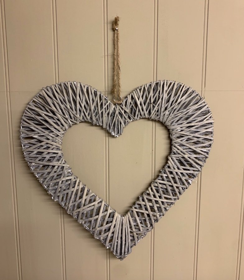 Hanging Woven Wicker Heart, 40cm | 52761 | Homeware / Decorative ...