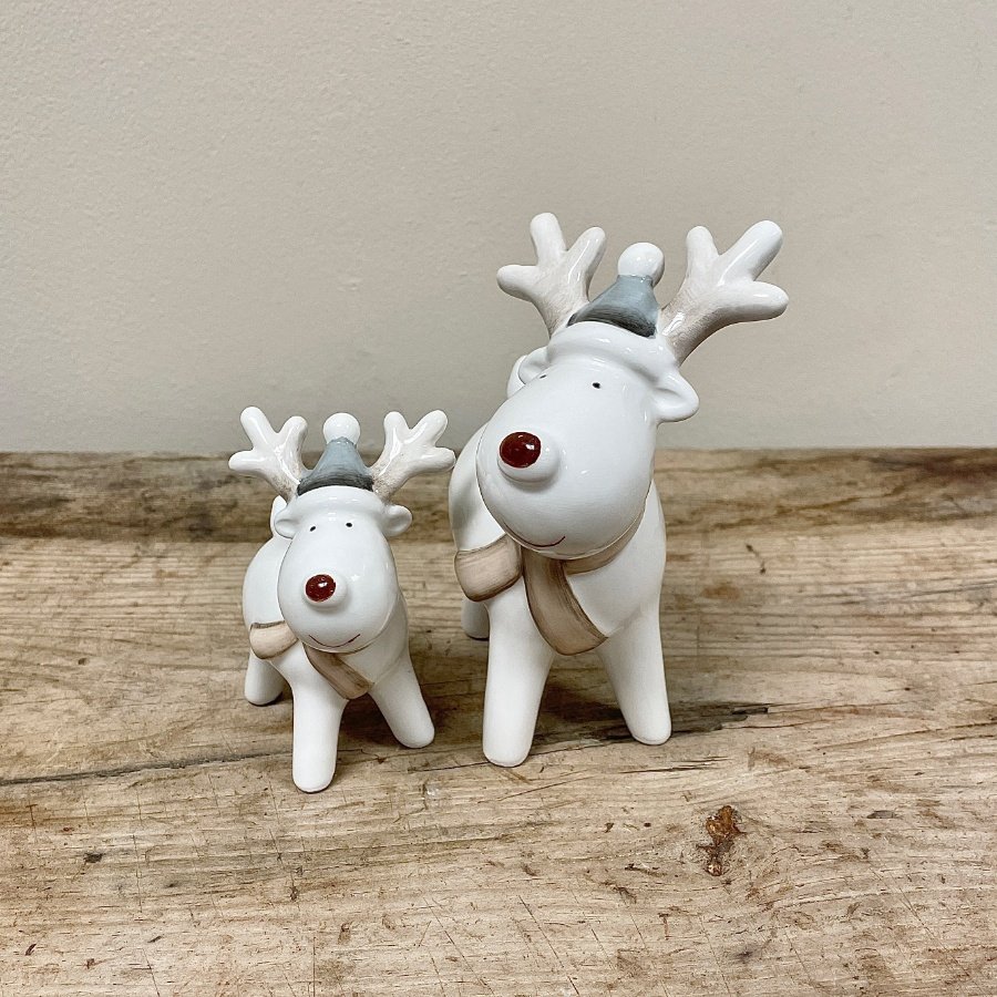 PL020350 - White Ceramic Reindeer w Hat 9cm | | Christmas / Ornaments ...