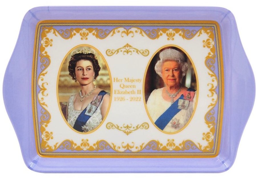 LP18209 / HM Queen Elizabeth II Small Tray | 61499 | Kitchen & Dining ...