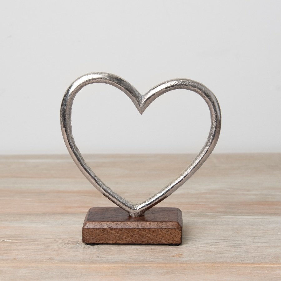 PL065202 - Silver Heart on Wooden Base, 23cm | | Everyday / Ornaments ...